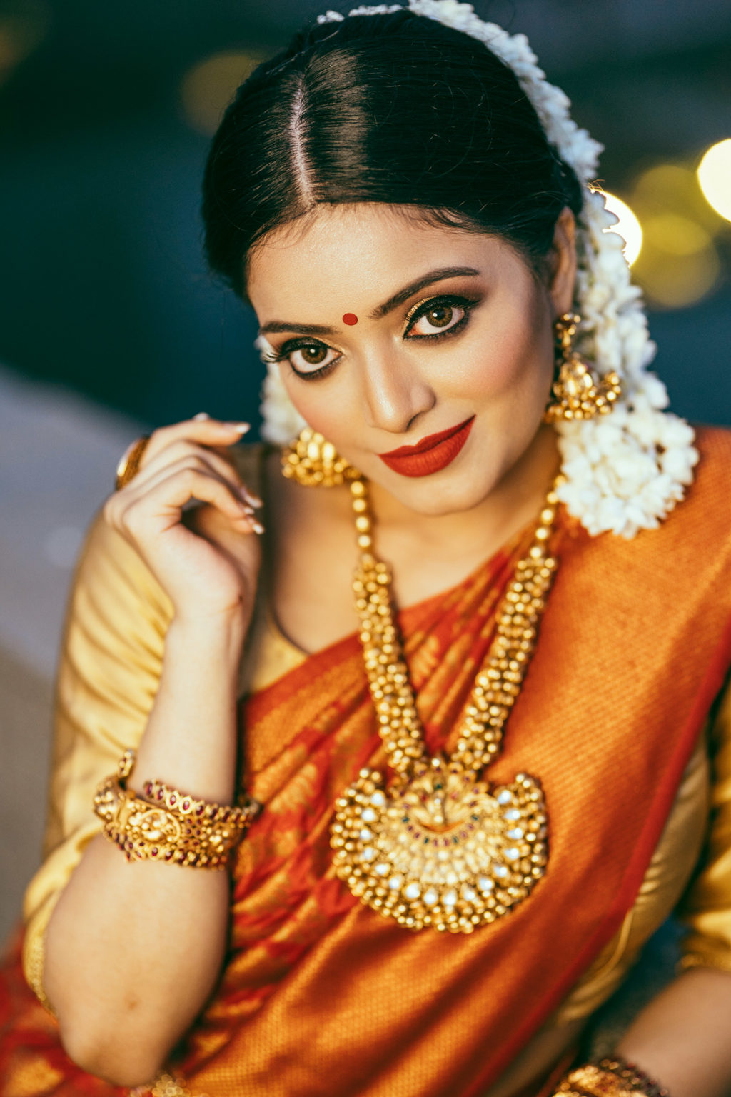 Janani Iyer beautiful stills in bridal wear – South Indian Actress