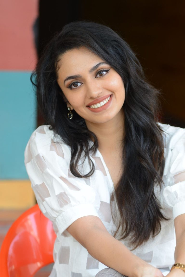 Malavika Nair stills at Orey Bujjiga Movie press meet – South Indian ...