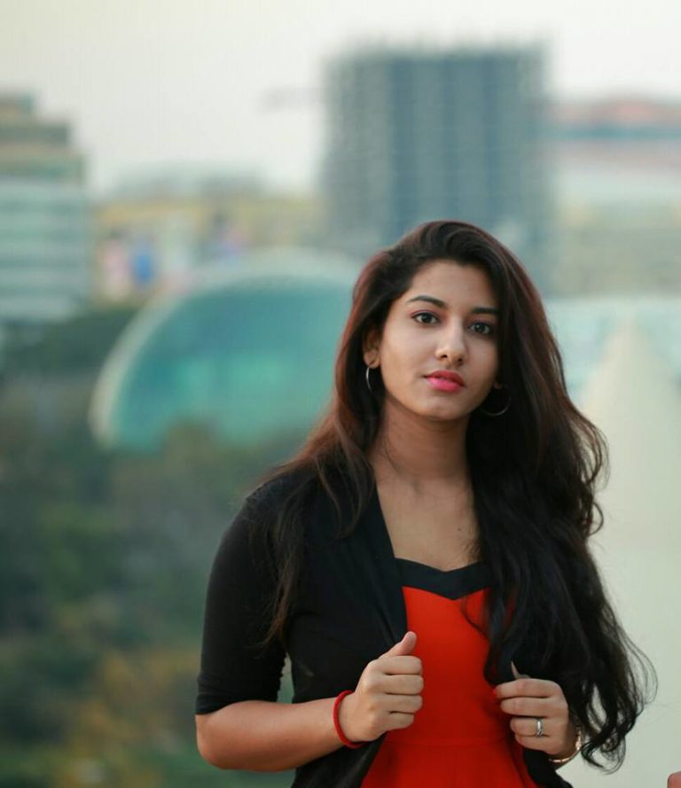 Vishnu Priya Bhimeneni photoshoot stills - South Indian Actress