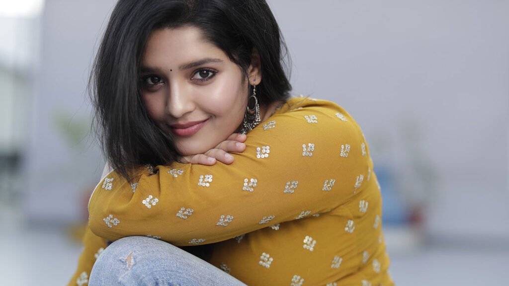 Ritika Singh stills at In Car movie press meet