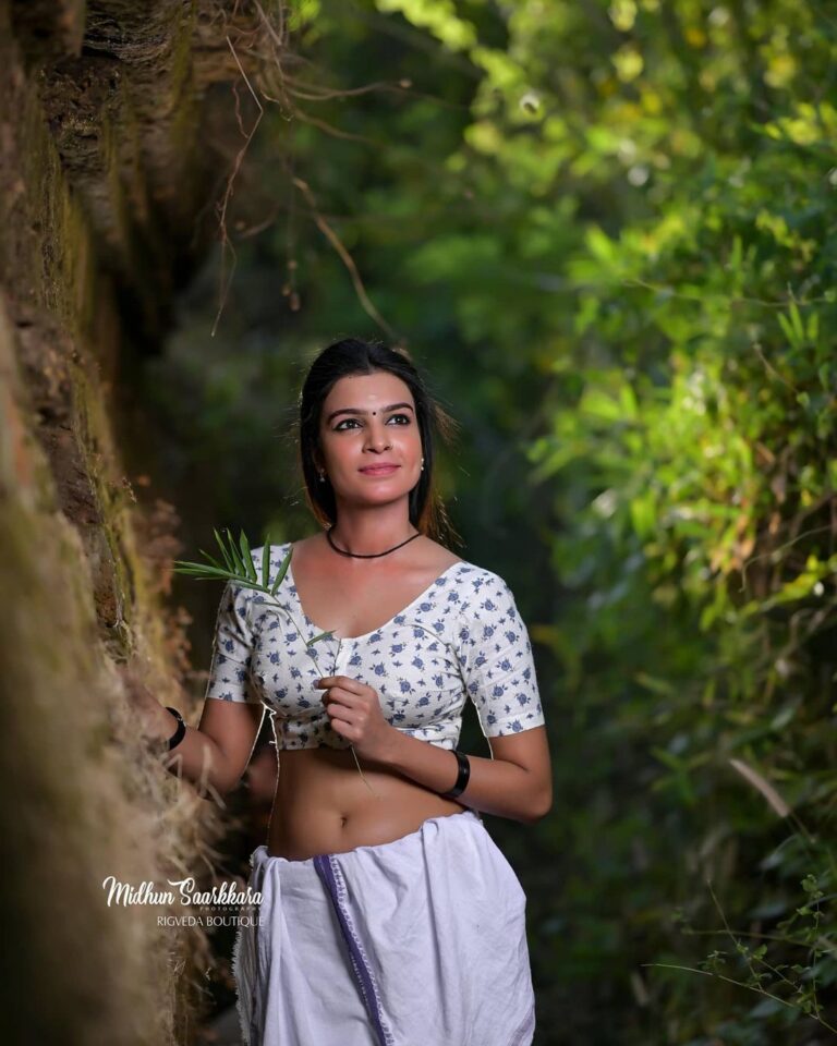 Athira Jayachandran in traditional Kerala village outfit photos