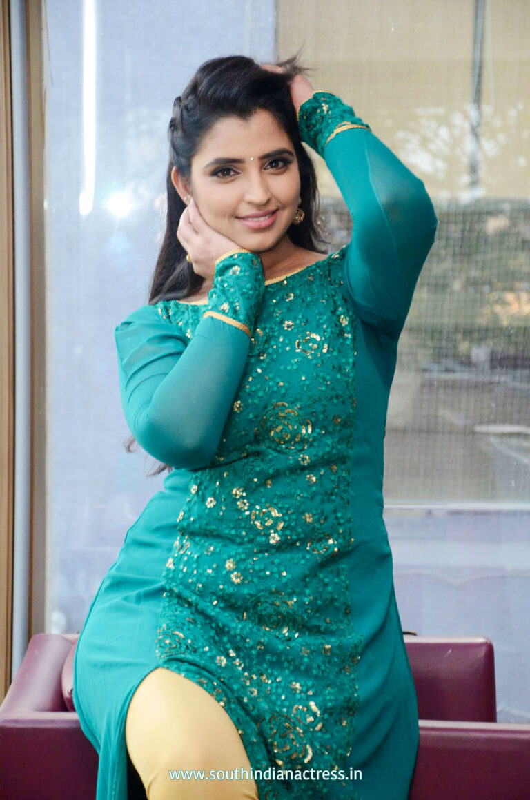 Anchor Syamala Latest Glamour Stills in Teal Blue Slit Dress