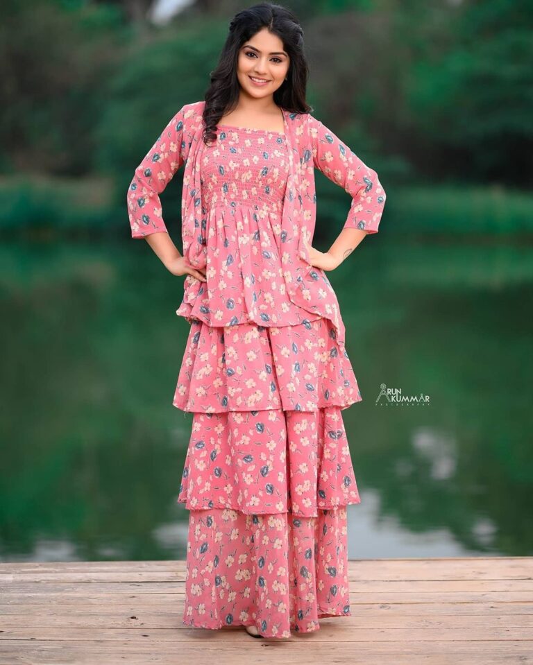 Megha Shetty beautiful stills in her latest photoshoot - South Indian ...