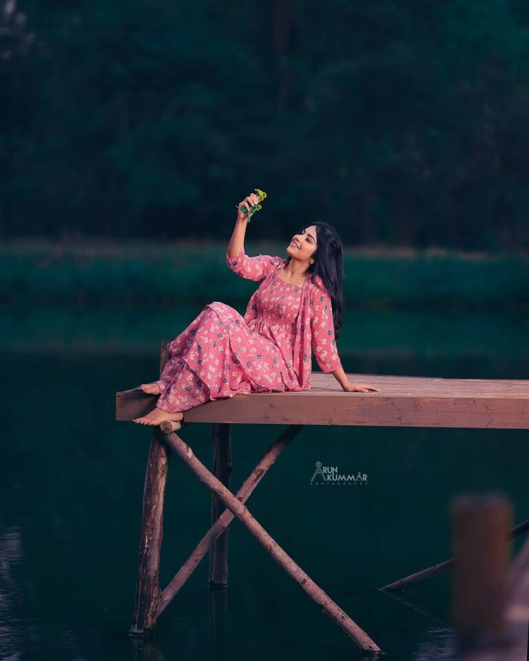 Megha Shetty looks beautiful in her latest photoshoot