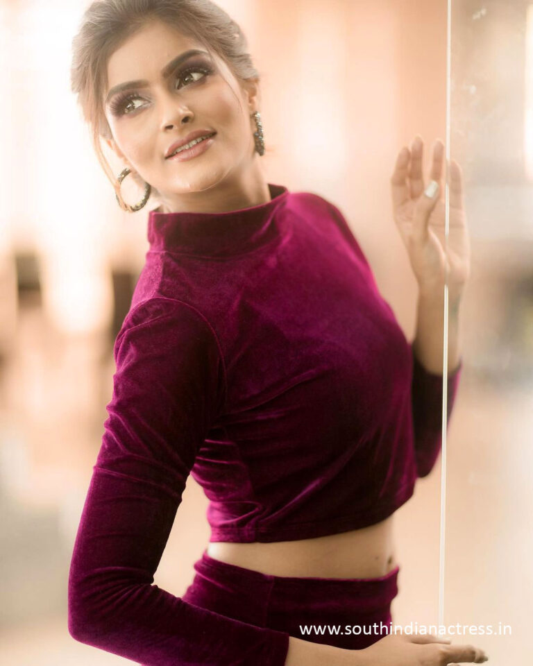 Subalakshmi Rangan in velvet Crop Top and Skirt - South Indian Actress