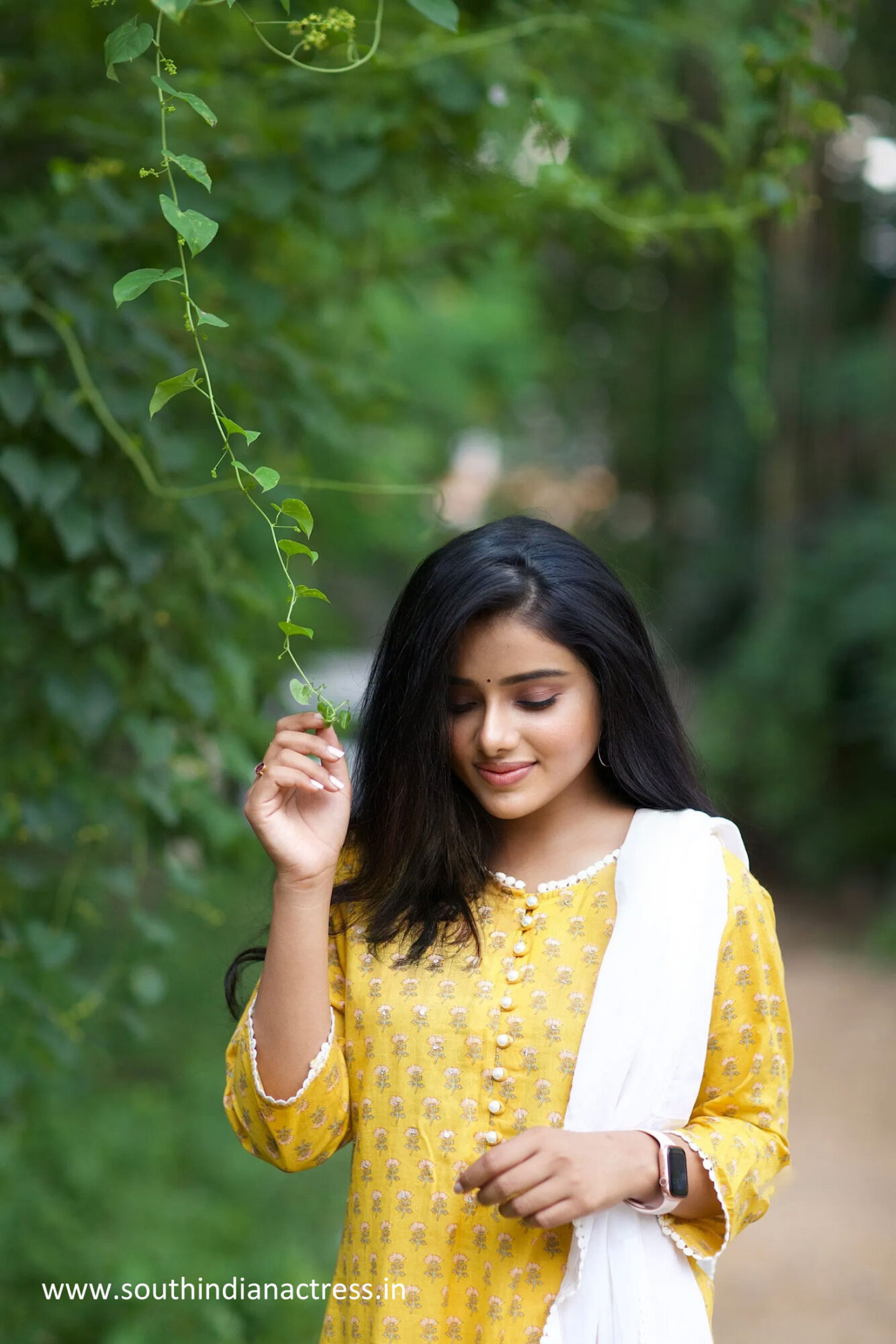 Sumaya Reddy latest Glam HD stills - South Indian Actress
