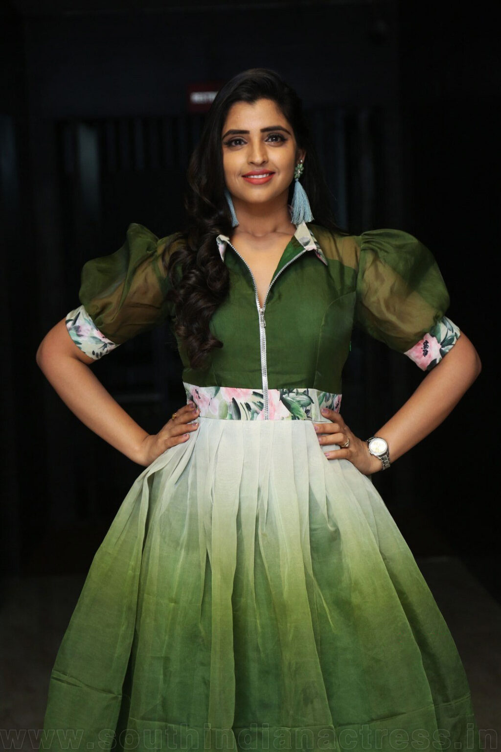 Anchor Syamala at Manchi Rojulochaie Pre Release - South Indian Actress
