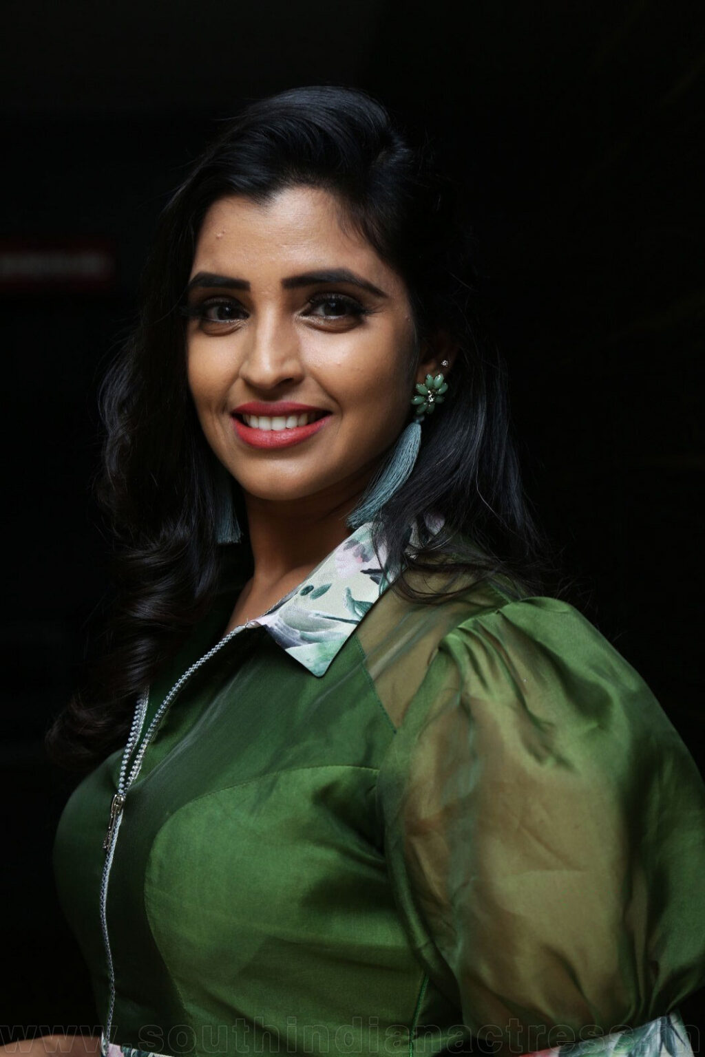 Anchor Syamala at Manchi Rojulochaie Pre Release - South Indian Actress
