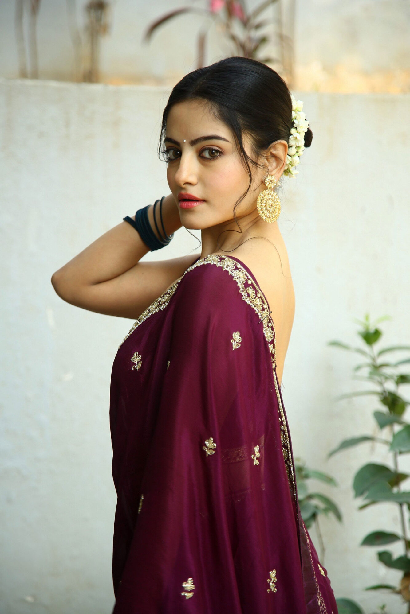 Lavanya Sharma at Amma Nanna Madhyalo Madhuravani Movie Opening