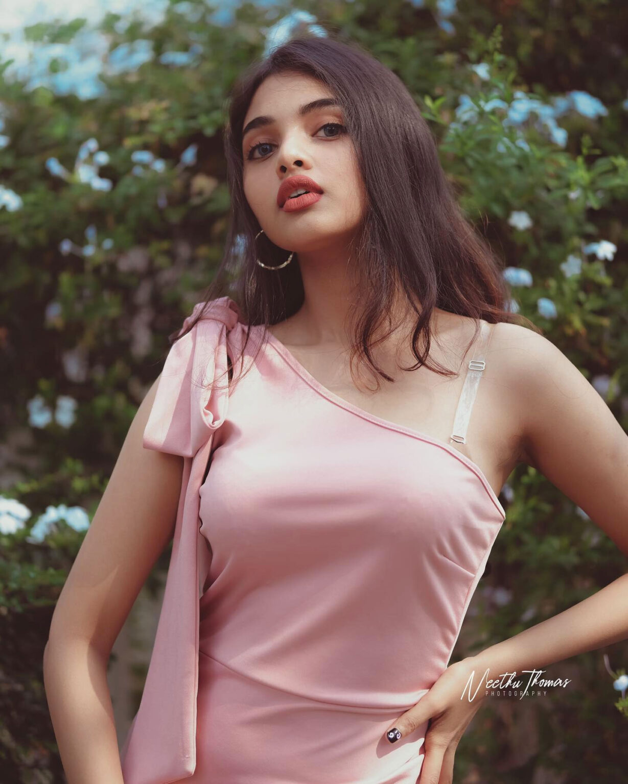 Aneena Angala Joseph stills in pink outfit – South Indian Actress