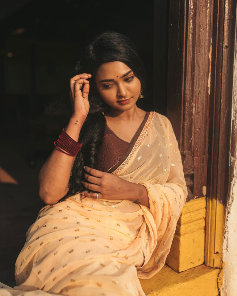 Bhavana Lasya mesmerising stills in saree - South Indian Actress