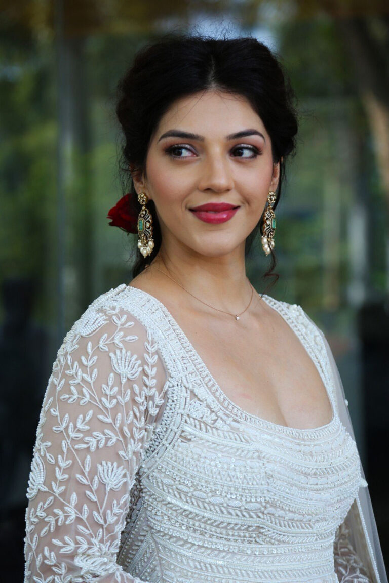 Mehreen Pirzada sizzles in white outfit - South Indian Actress