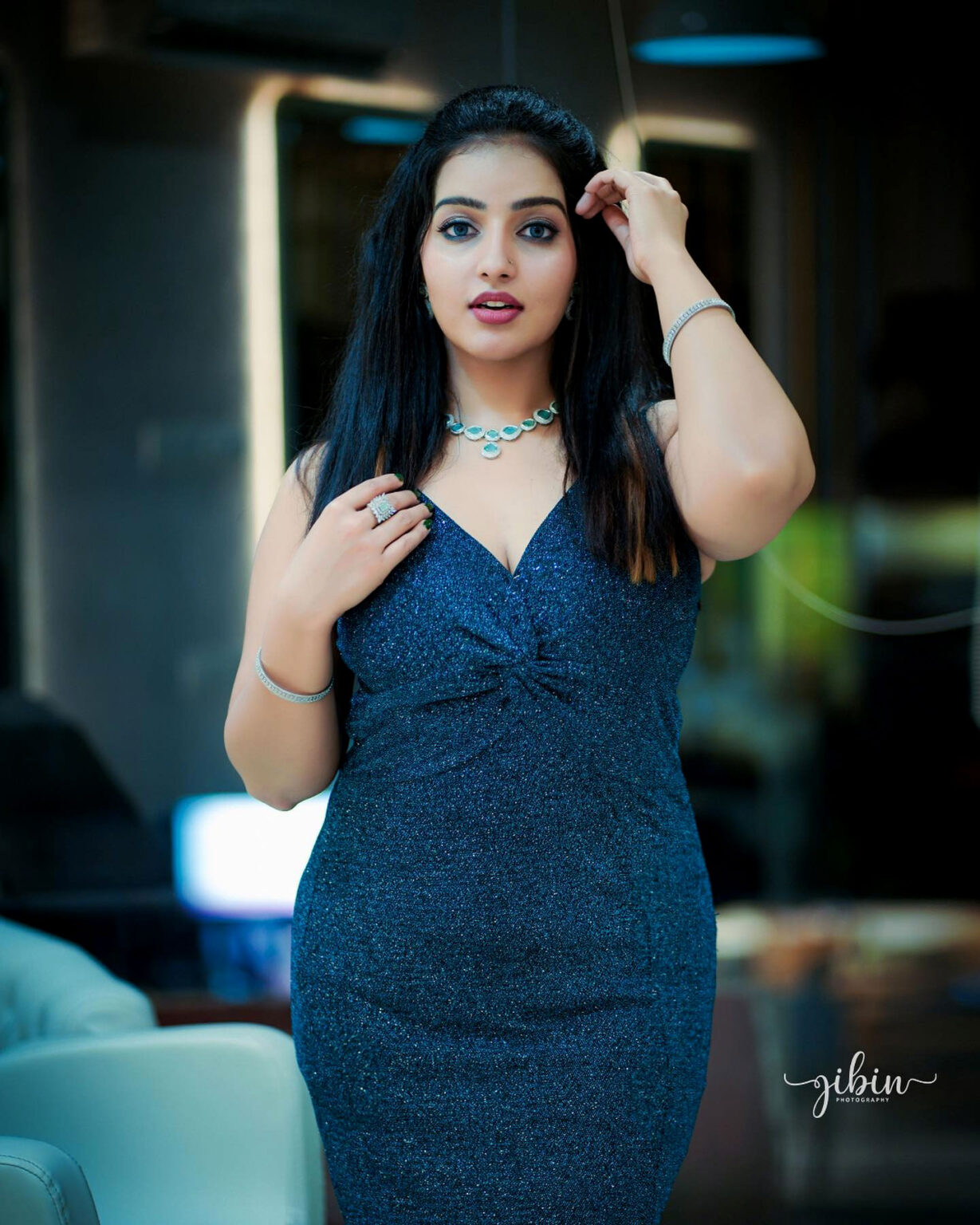 Malavika Menon sizzles in bodycon gown - South Indian Actress