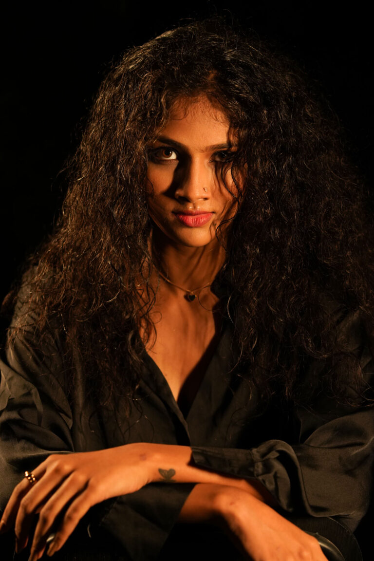 Aaradhya Devi sizzling photoshoot stills - South Indian Actress