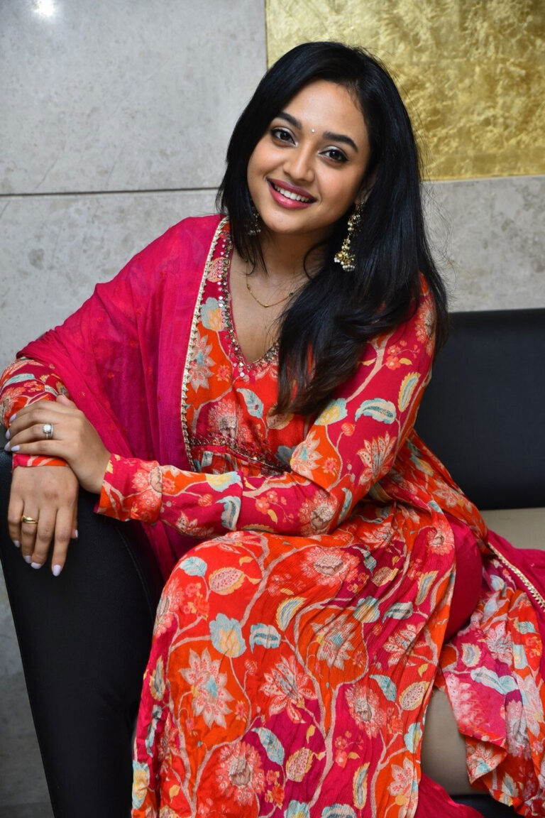 Yasha Shivakumar at Vey Dharuvey movie pre release - South Indian Actress