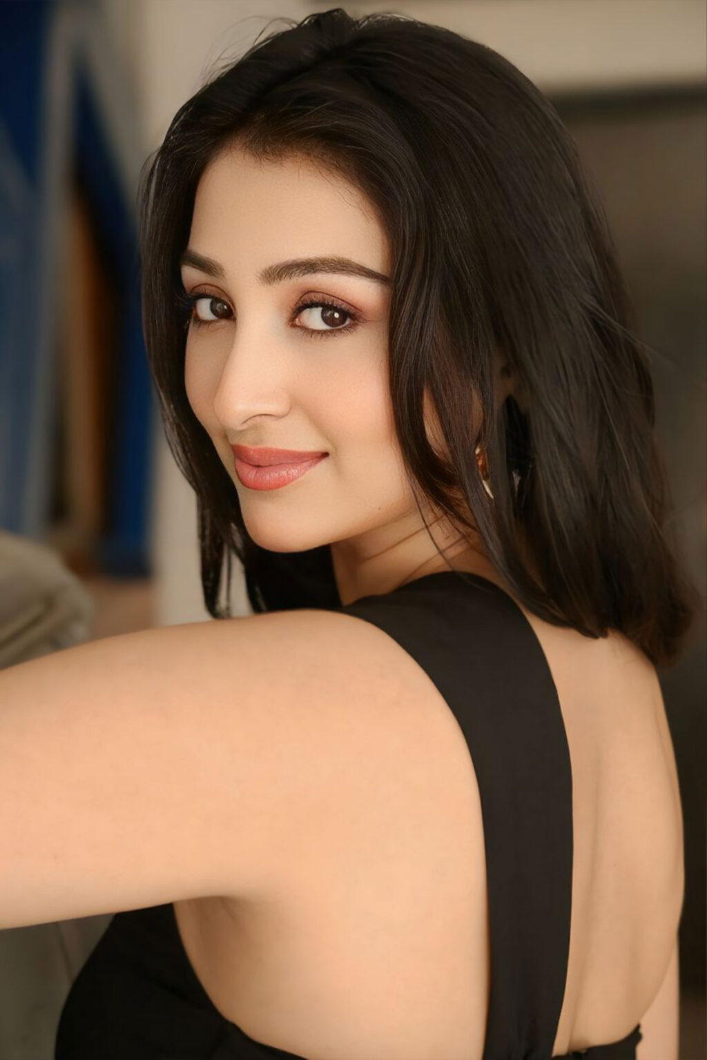 Sahiba Bhasin's Glamorous Look in Black Dress at Movie Event - South ...