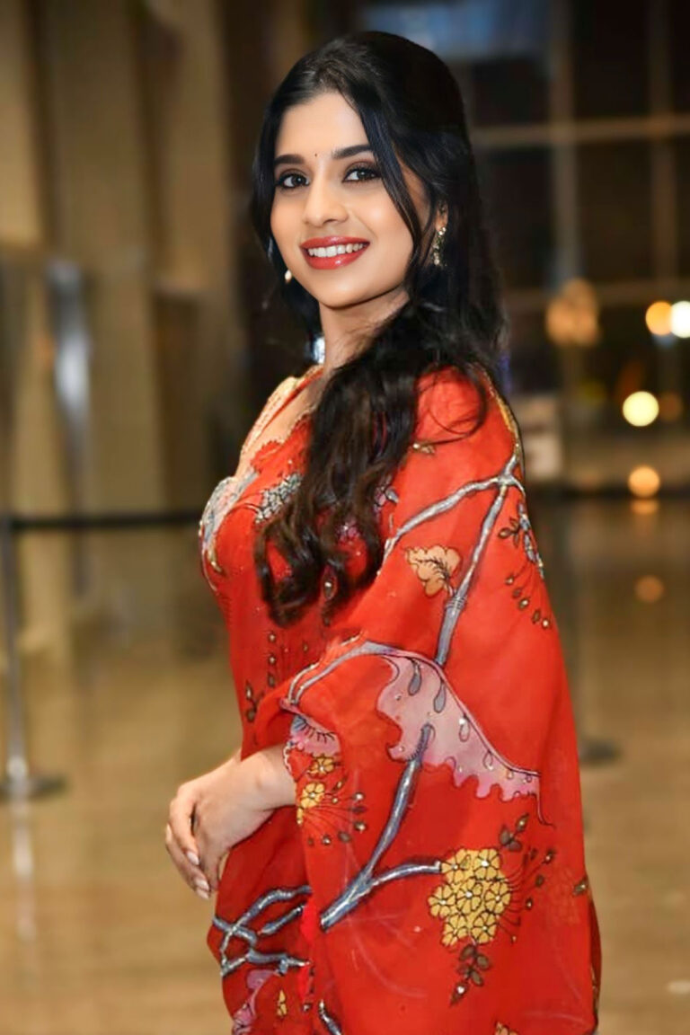 Aishwarya Hollakal at Brahma Anandam Pre Release - South Indian Actress
