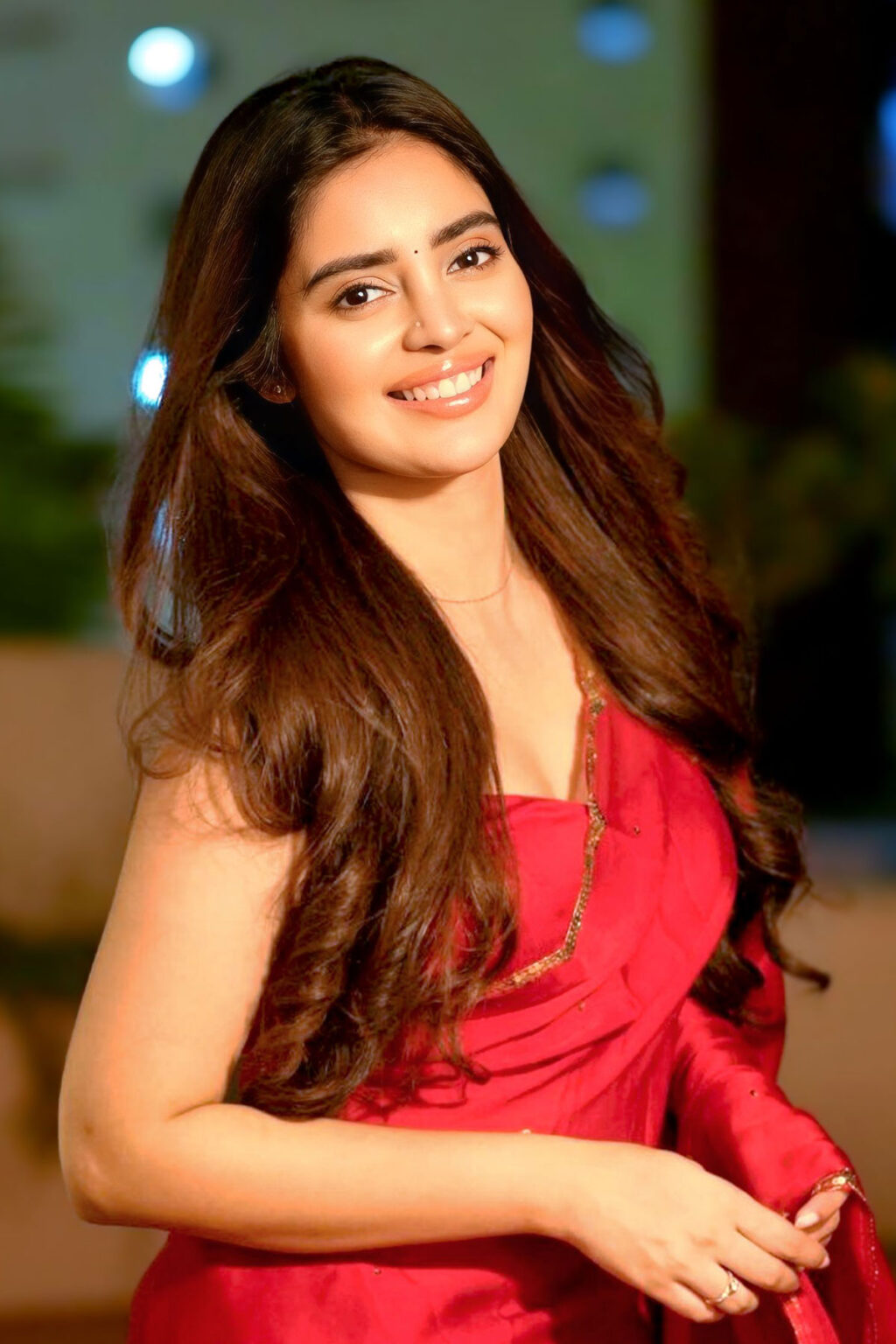 Kushita Kallapu in red chiffon saree photos - South Indian Actress